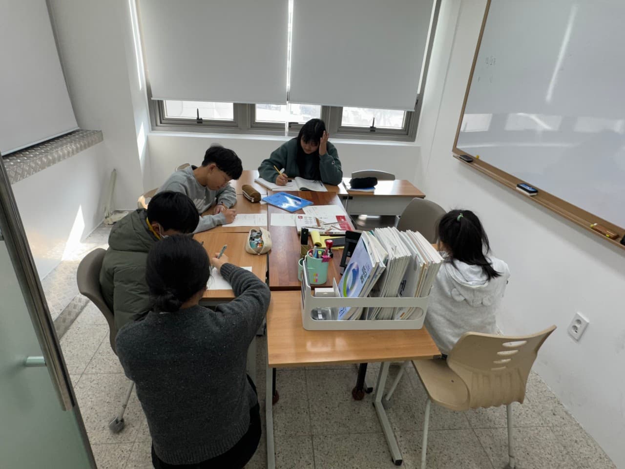 더몬스터학원